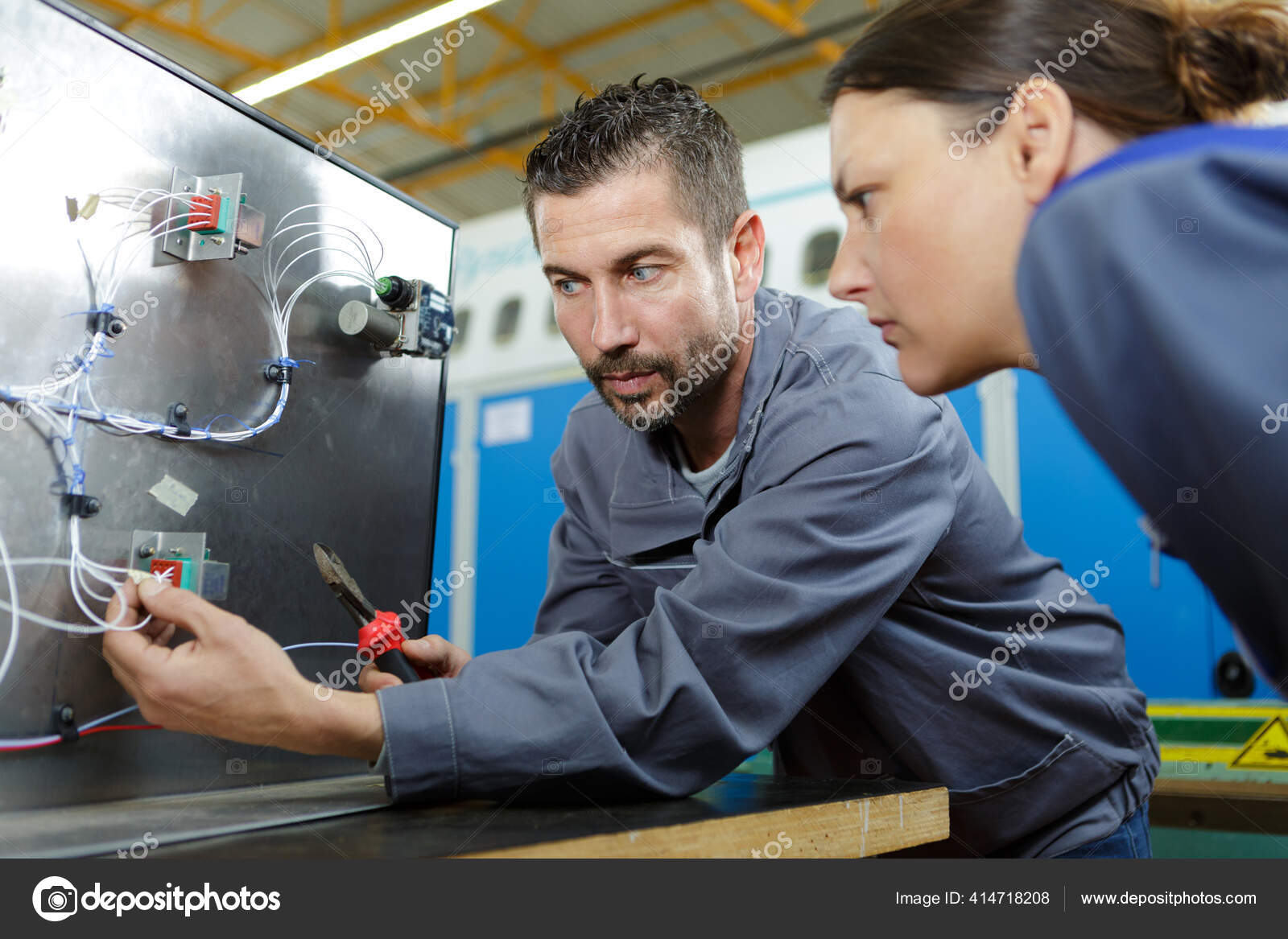 Portrait Worker Cutting Cables — Stock Photo © photography33 #414718208