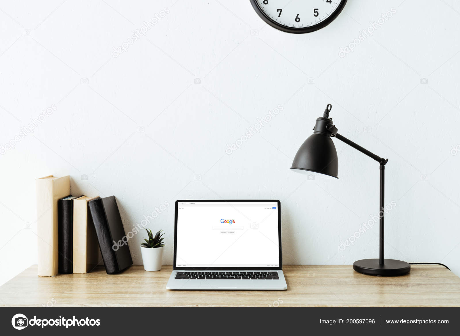 Laptop Google Website Screen Work Desk Office – Stock Editorial Photo ...