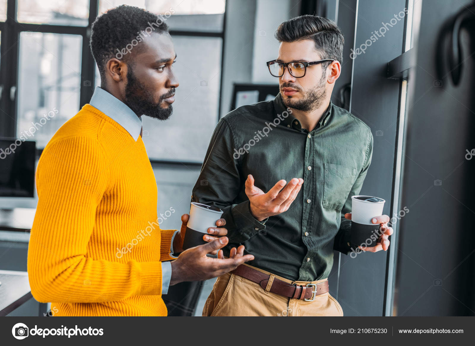 Multicultural Businessmen Talking Coffee Break Office — Free Stock ...