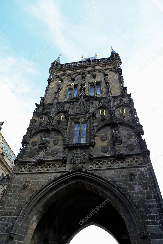 Powder Tower o Powder Gate es una torre gótica en Praga en Czec 2022