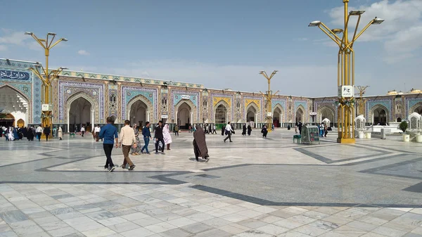 Mashhad, Irán, 13 de mayo de 2018: Haram comple y el Imam Reza Shrine ...