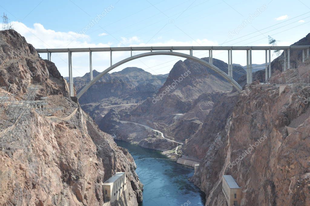 Presa Hoover, presa de hormigón con arco de gravedad en el Cañón Negro ...