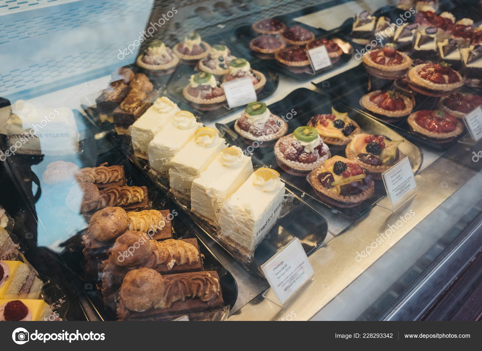 Cakes in the window display of Patisserie Valerie, London, UK. – Stock ...