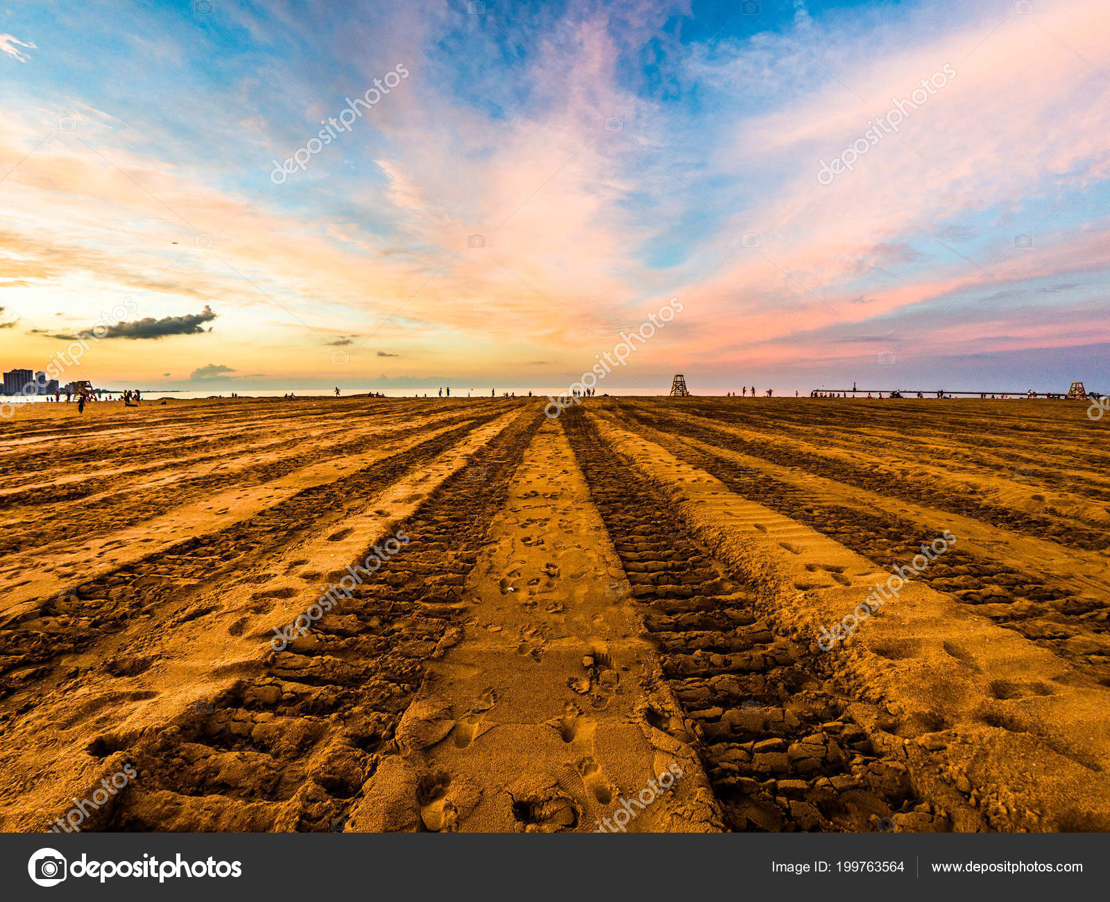 Bulldozer Tracks Footprints Sand Leading Lake Michigan Montrose Beach ...