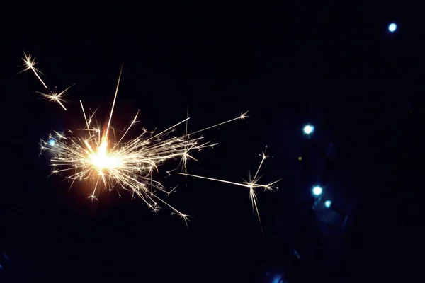 Chispas blancas fotos de stock, imágenes de Chispas blancas sin ...