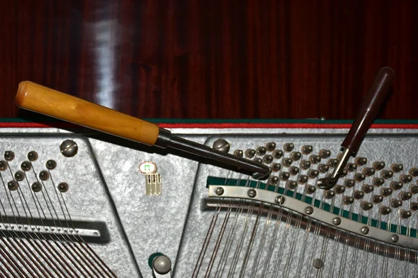 Metalen pitchfork Stock Photos, Royalty Free Metalen pitchfork Images ...