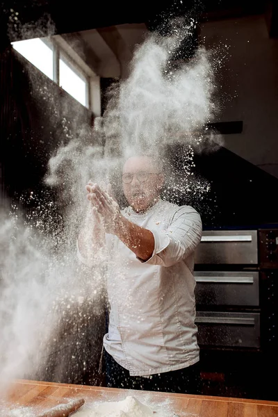 Chef pouring salt Stock Photos, Royalty Free Chef pouring salt Images ...