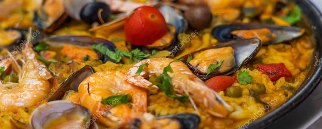 Marisco español Paella de Marisco, Paella Marinera con mejillones ...