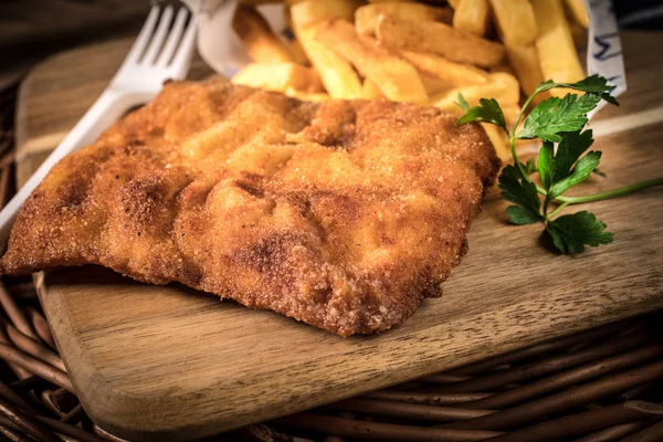 Schnitzel and chips Stock Photos, Royalty Free Schnitzel and chips ...