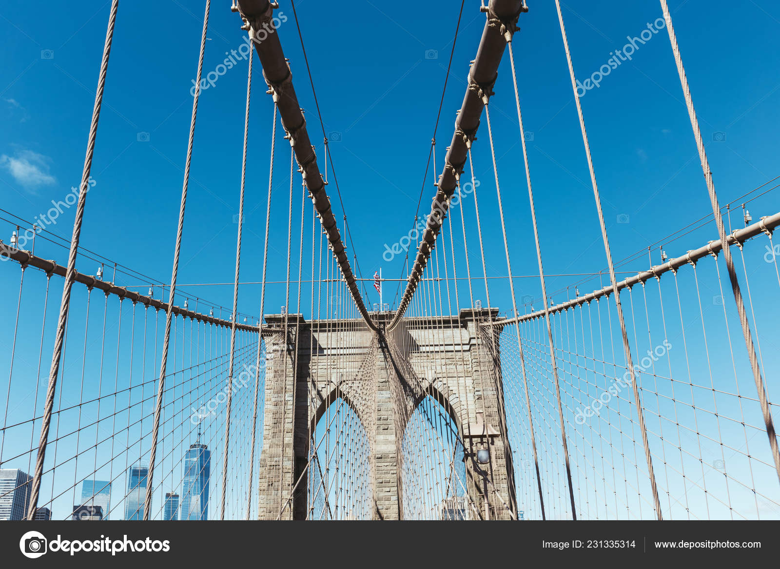 Brooklyn Bridge American Flag Clear Blue Sky Manhattan Background New ...