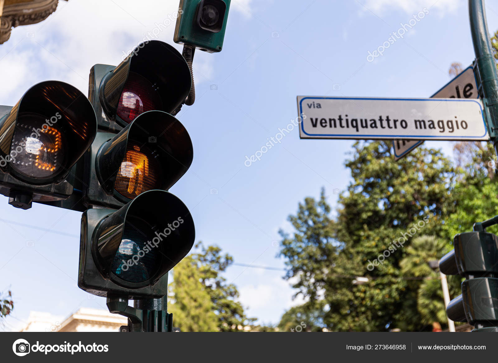 Rome Italy June 2019 Traffic Light Address Plaque Street — Stock ...