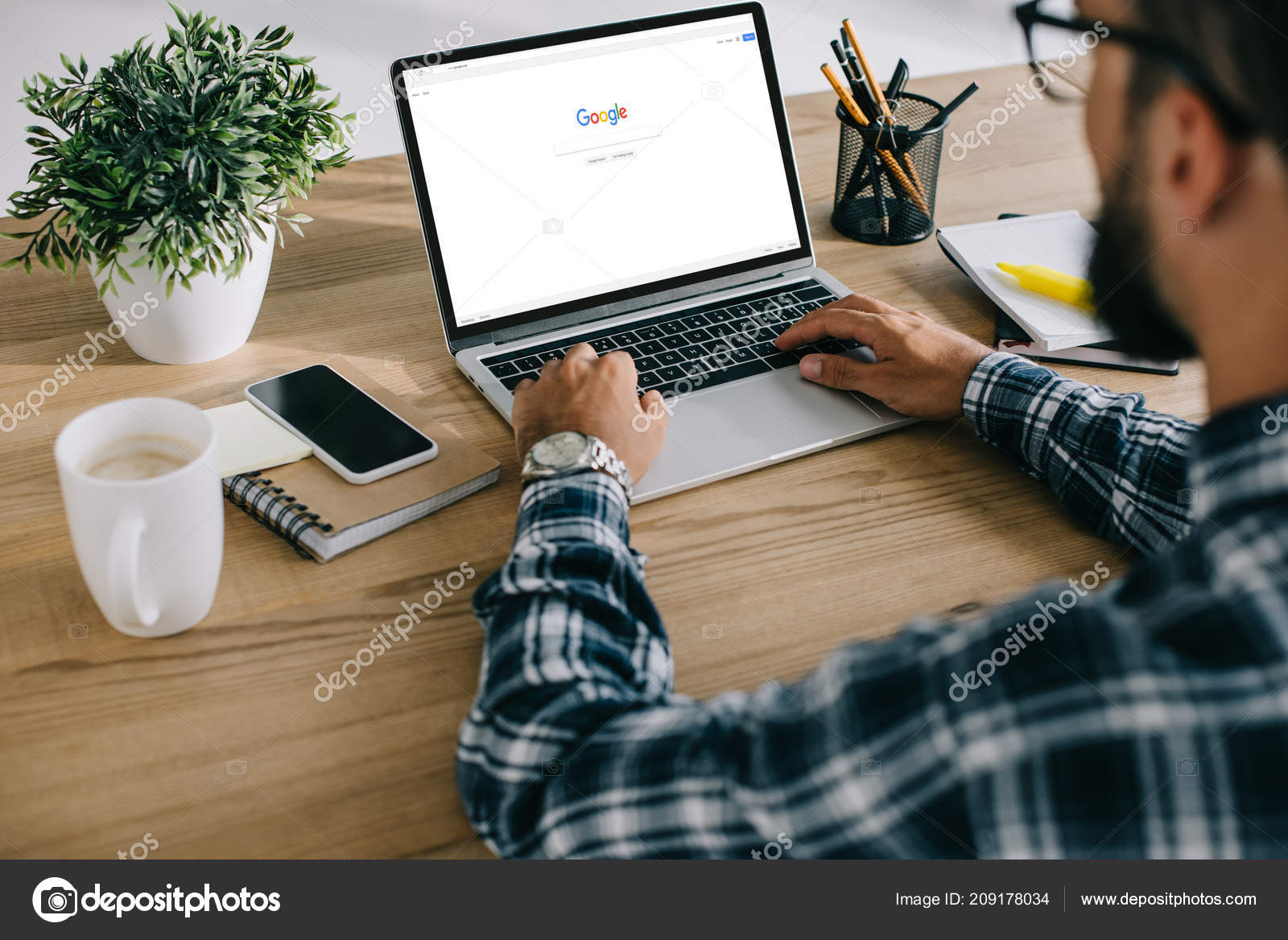Cropped Shot Man Plaid Shirt Using Laptop Google Website Screen – Stock ...