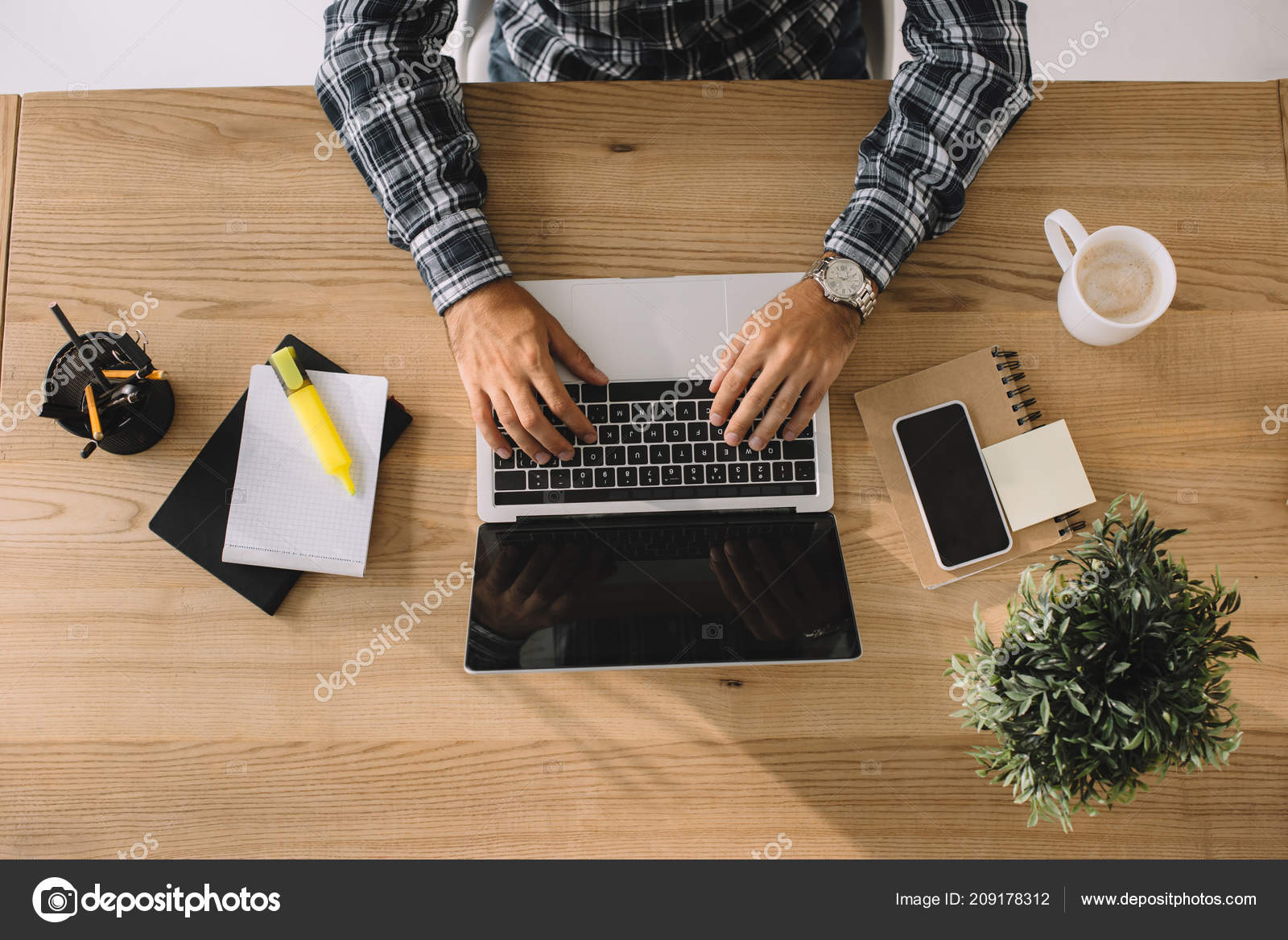 Cropped Shot Businessman Working Laptop Workplace — Stock Photo ...