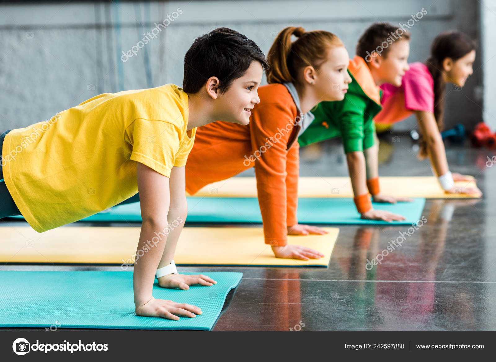 Preteen Kids Doing Plank Exercise Gym — Stock Photo © AllaSerebrina ... Preteen Kids Doing Plank Exercise Gym — Stock Photo © AllaSerebrina ...