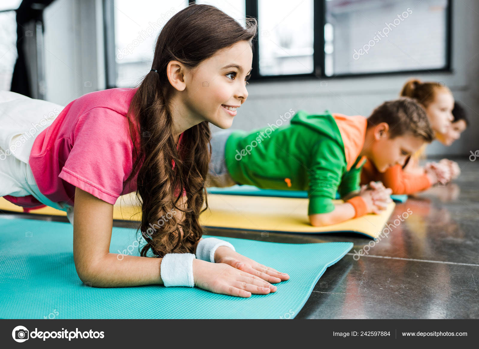 Children Doing Plank Exercise Fitness Mats Gym — Stock Photo ... Children Doing Plank Exercise Fitness Mats Gym — Stock Photo ...