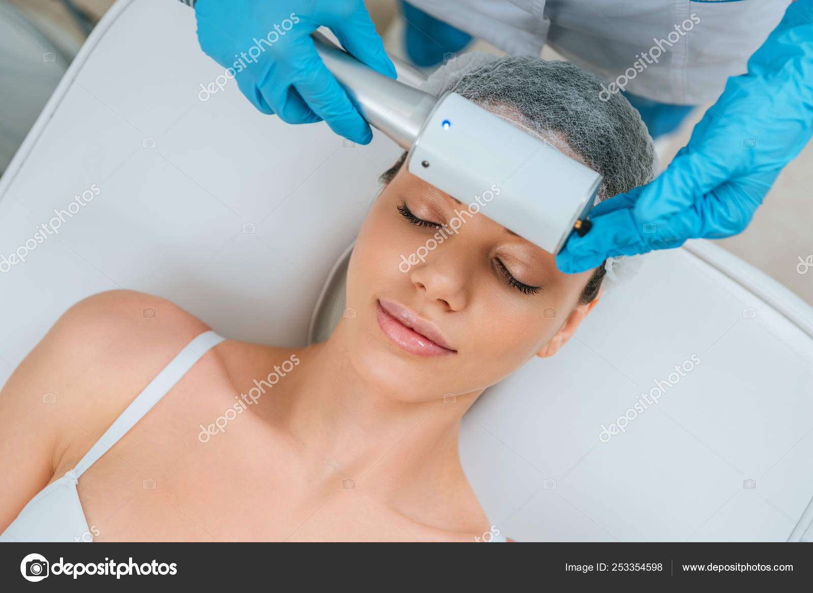 Partial View Cosmetologist Doing Endospheres Therapy Face — Stock Photo ...