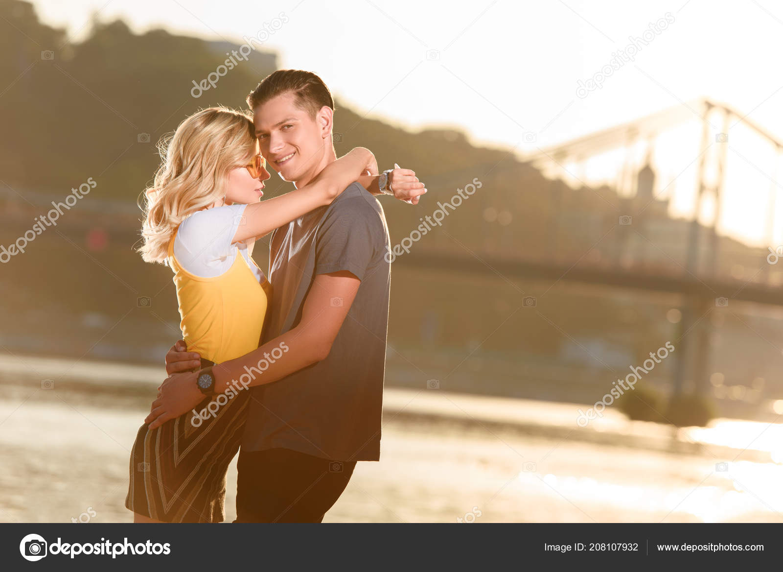 Side View Young Couple Hugging River Beach Evening — Free Stock Photo ...