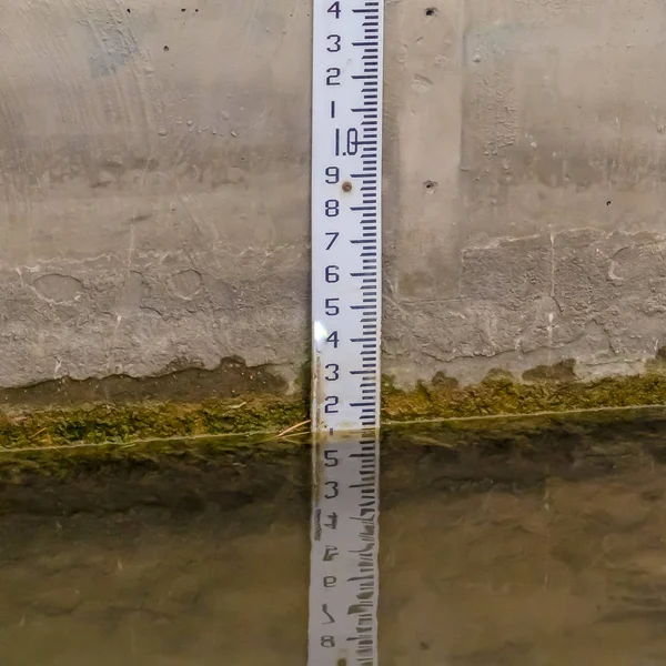 Water level scale Stock Photos, Royalty Free Water level scale Images ...