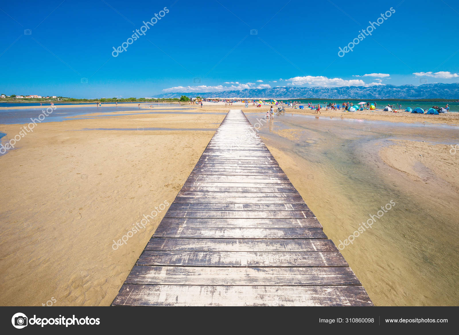 The Queen's Beach with peloid medicinal mud in Nin town. Stock Photo by ...