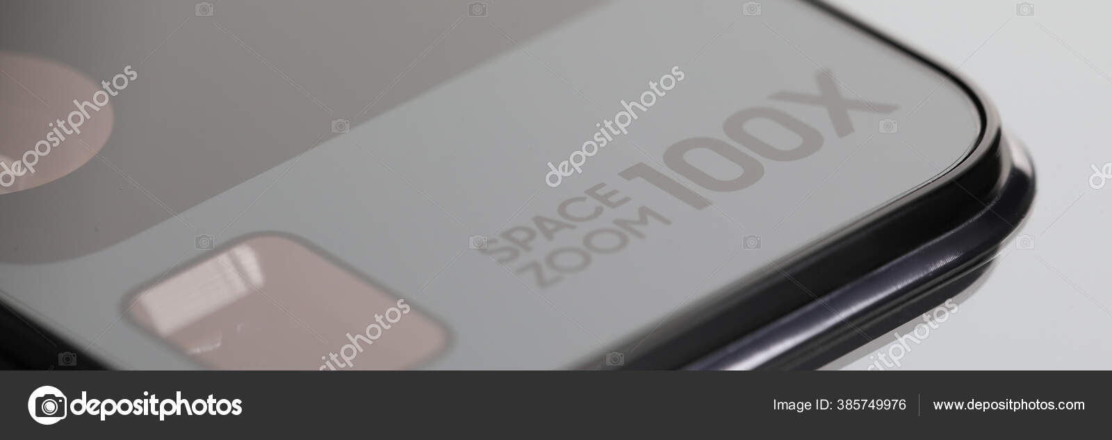 Samsung galaxy s 20 ultra camera 100x module closeup. — Stock Editorial ...