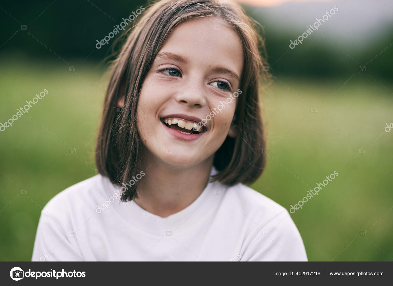Beautiful Cute Girl Having Fun Field — Stock Photo © ShotStudio #402917216