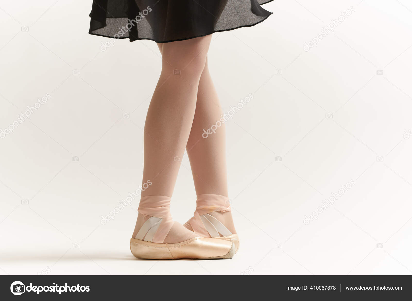 Ballerinas legs correct positioning of legs movement exercise tutu ...