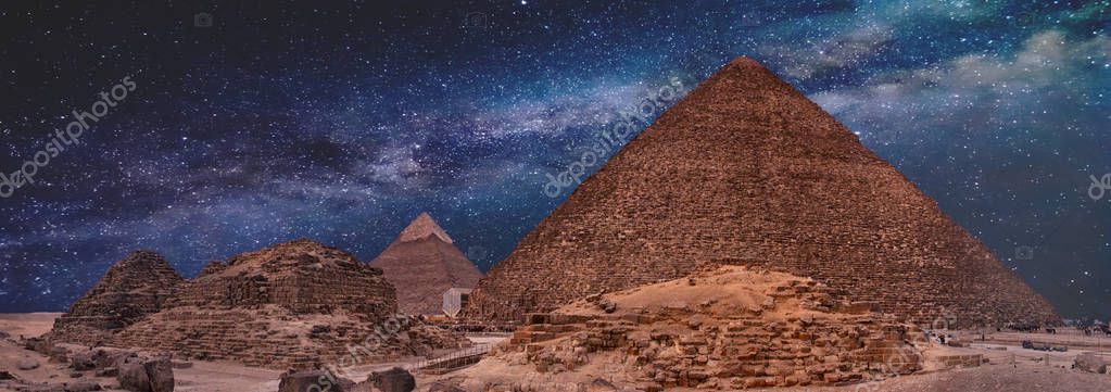 Pyramids at night Stock Photos, Royalty Free Pyramids at night Images ...