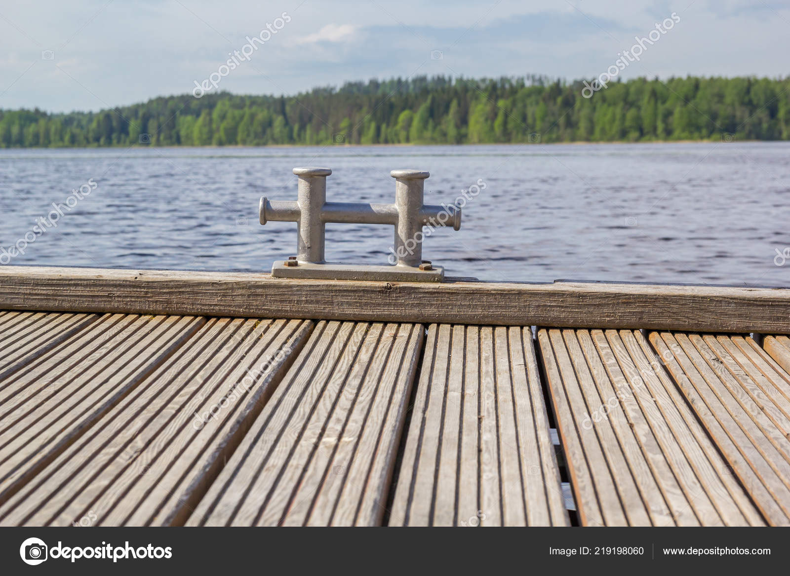 Small Wooden Pier Bollard Lake Stock Photo by ©TischenkoPhoto 219198060