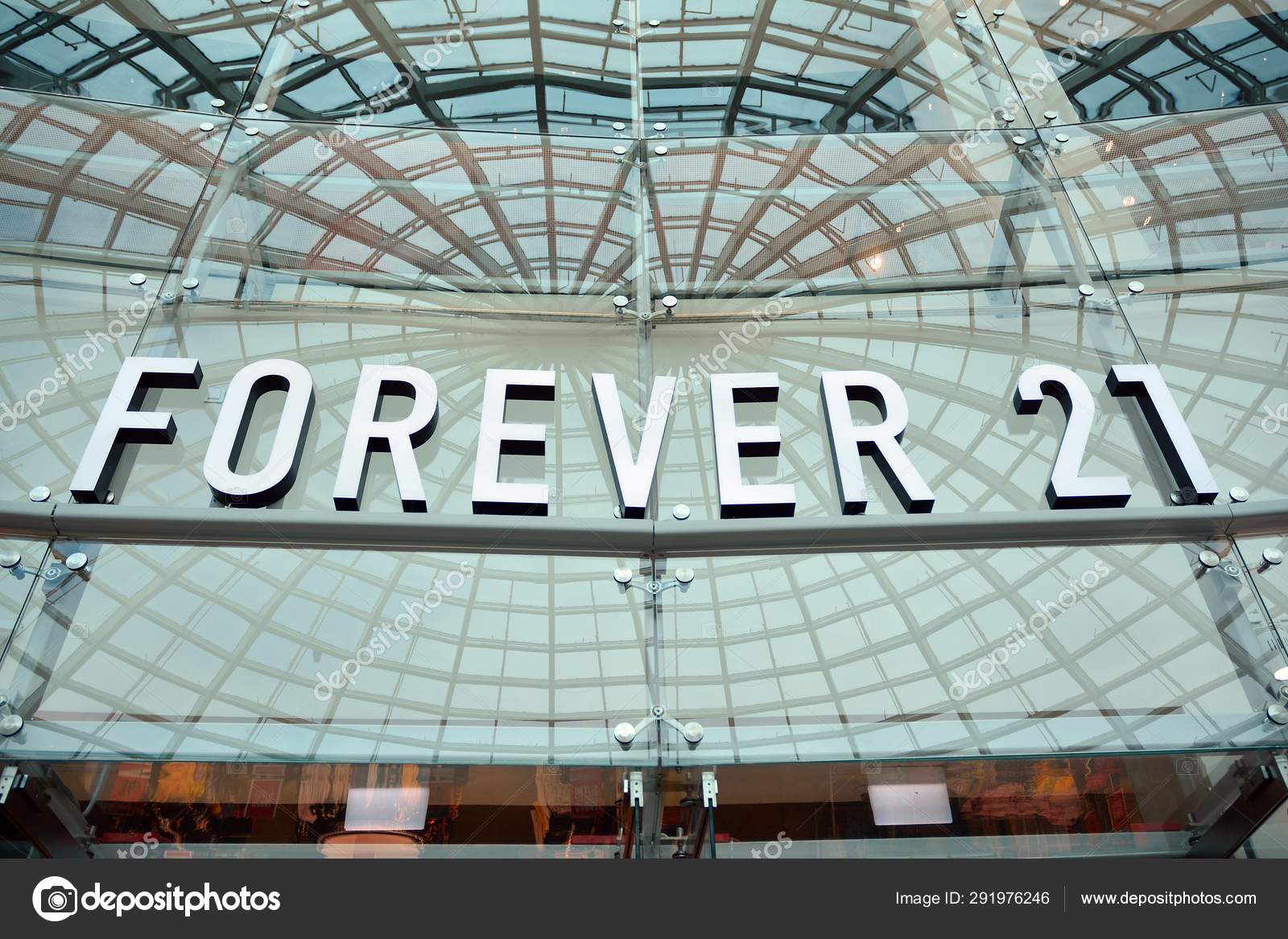 Forever 21 Sign