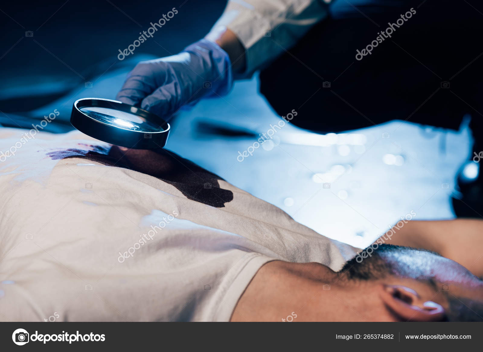 Cropped View Investigator Looking Wound Corpse Magnifying Glass Crime ...