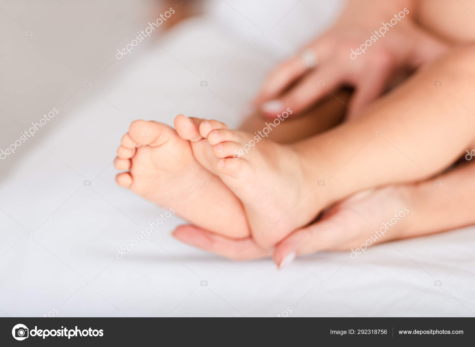 Cropped View Woman Touching Legs Baby Daughter — Stock Photo ...