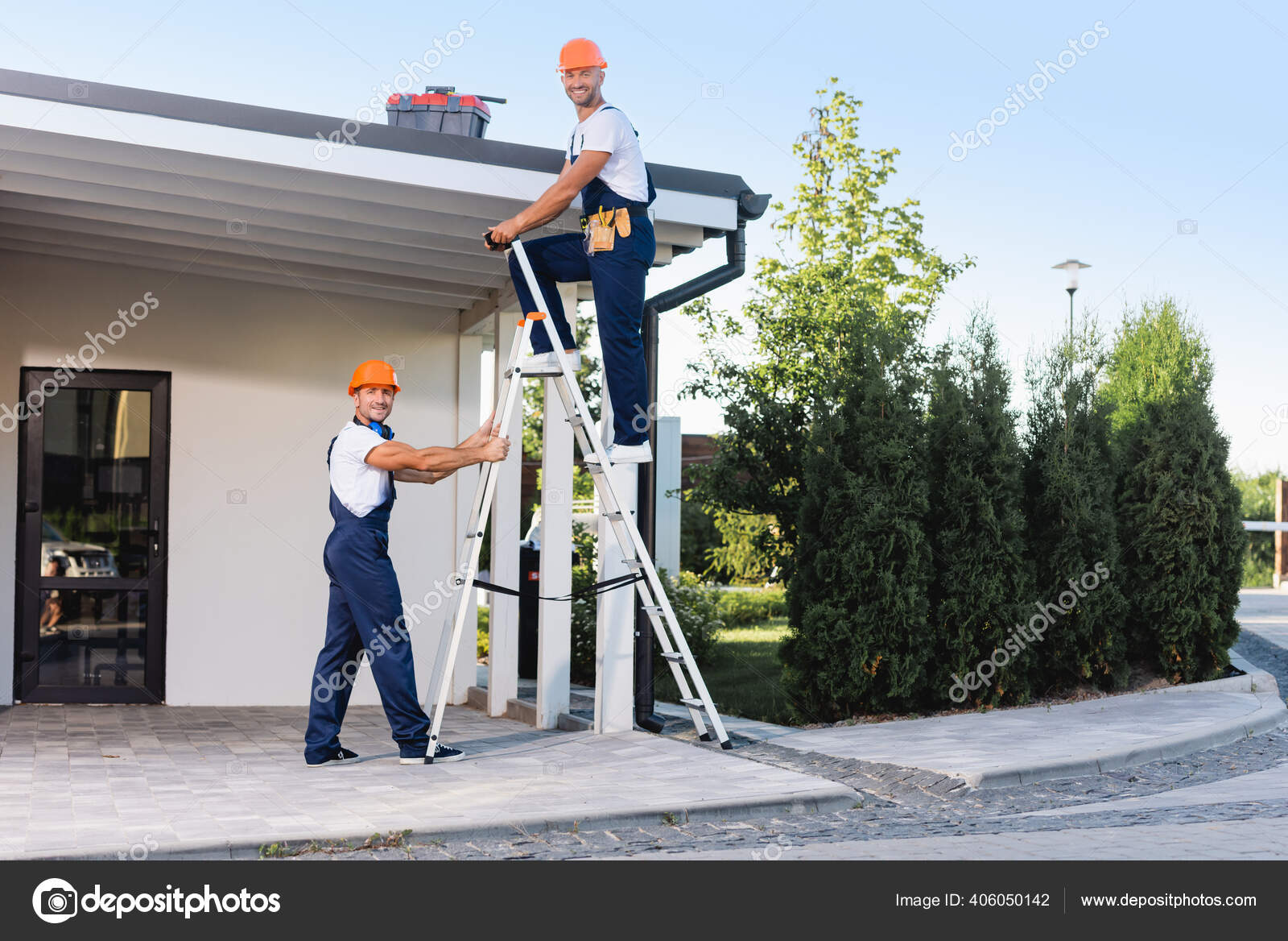 Builders Uniform Using Ladder Building Outdoors — Stock Photo ...