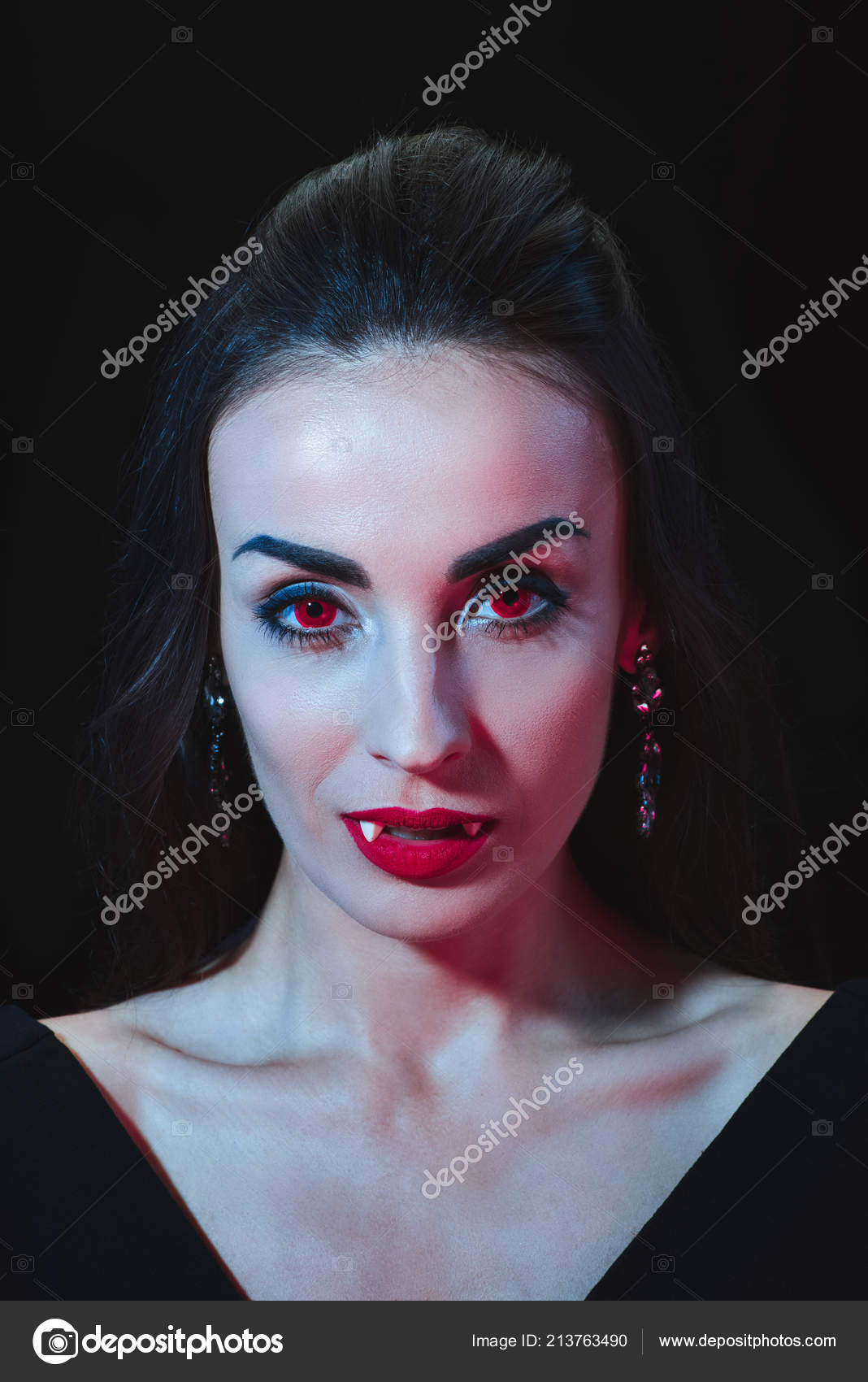 Vampire Aux Yeux Tout Noirs