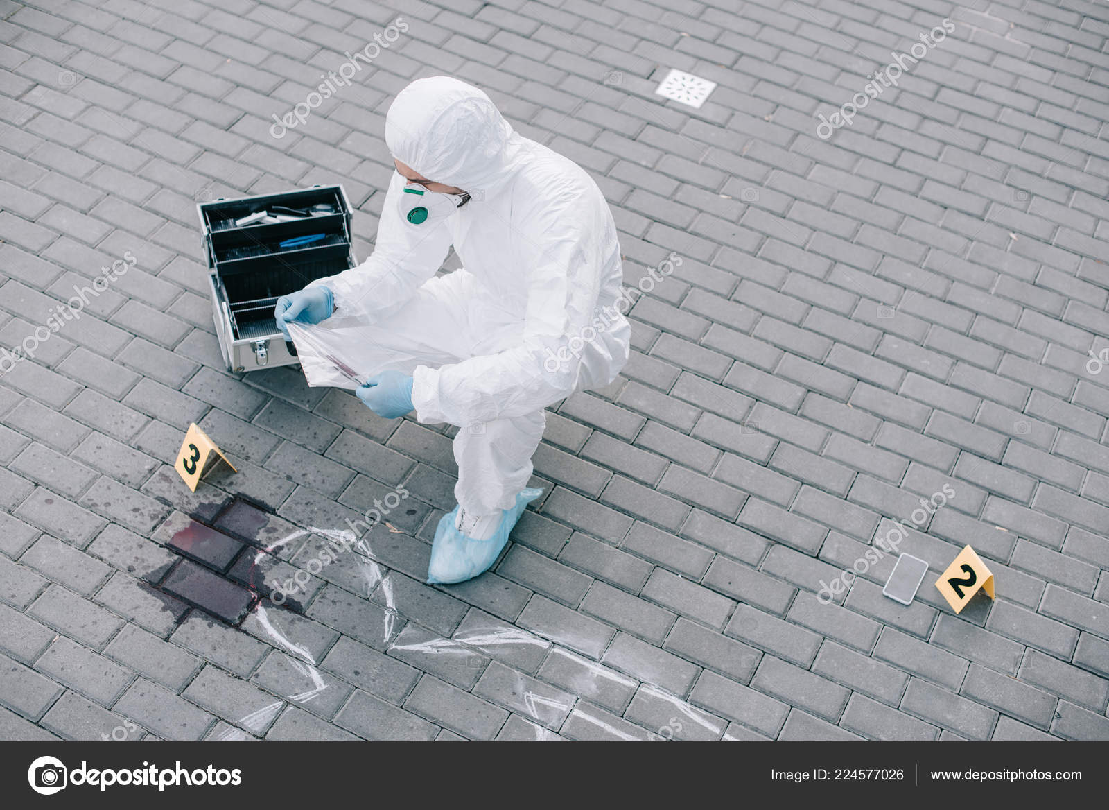 Male Criminologist Protective Suit Latex Gloves Explore Evidence Crime Scene — Stock Photo ...