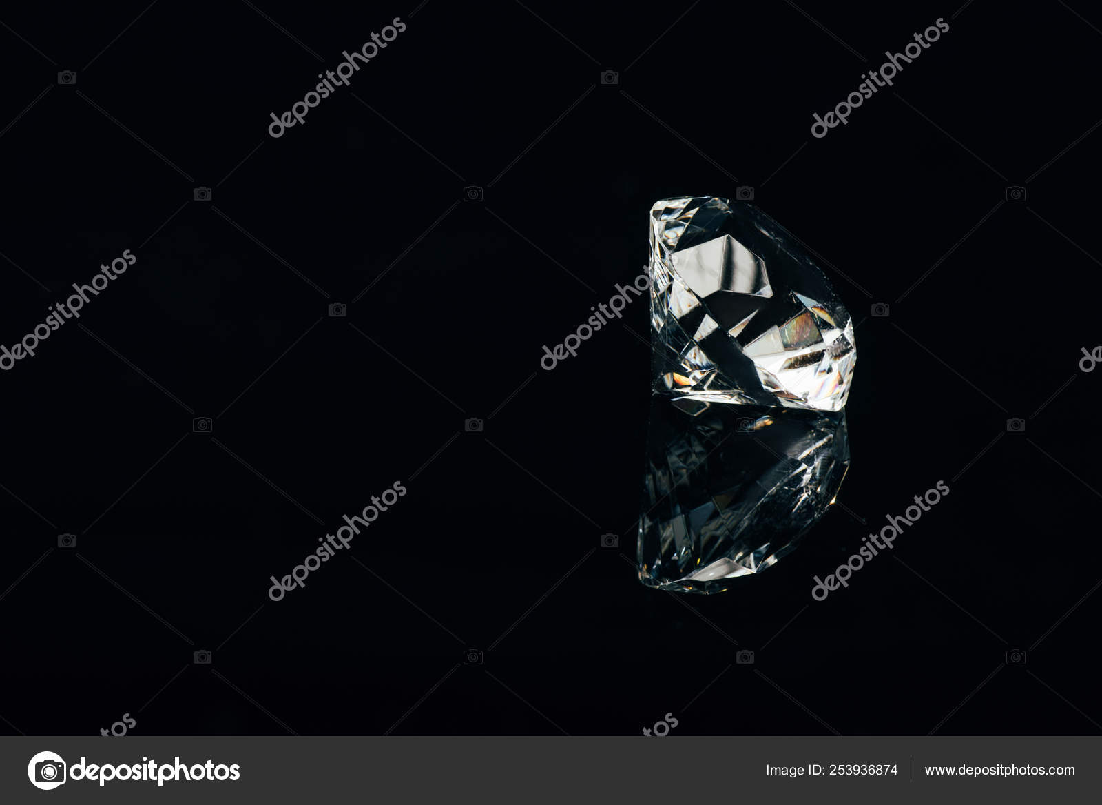 Transparent Pure Diamond Isolated Black Reflection — Stock Photo ...