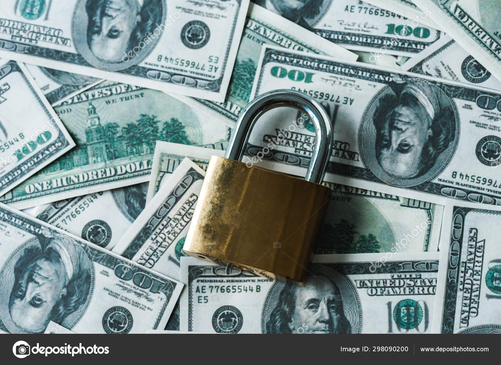 Top View Metallic Padlock Dollar Banknotes — Stock Photo © VitalikRadko ...