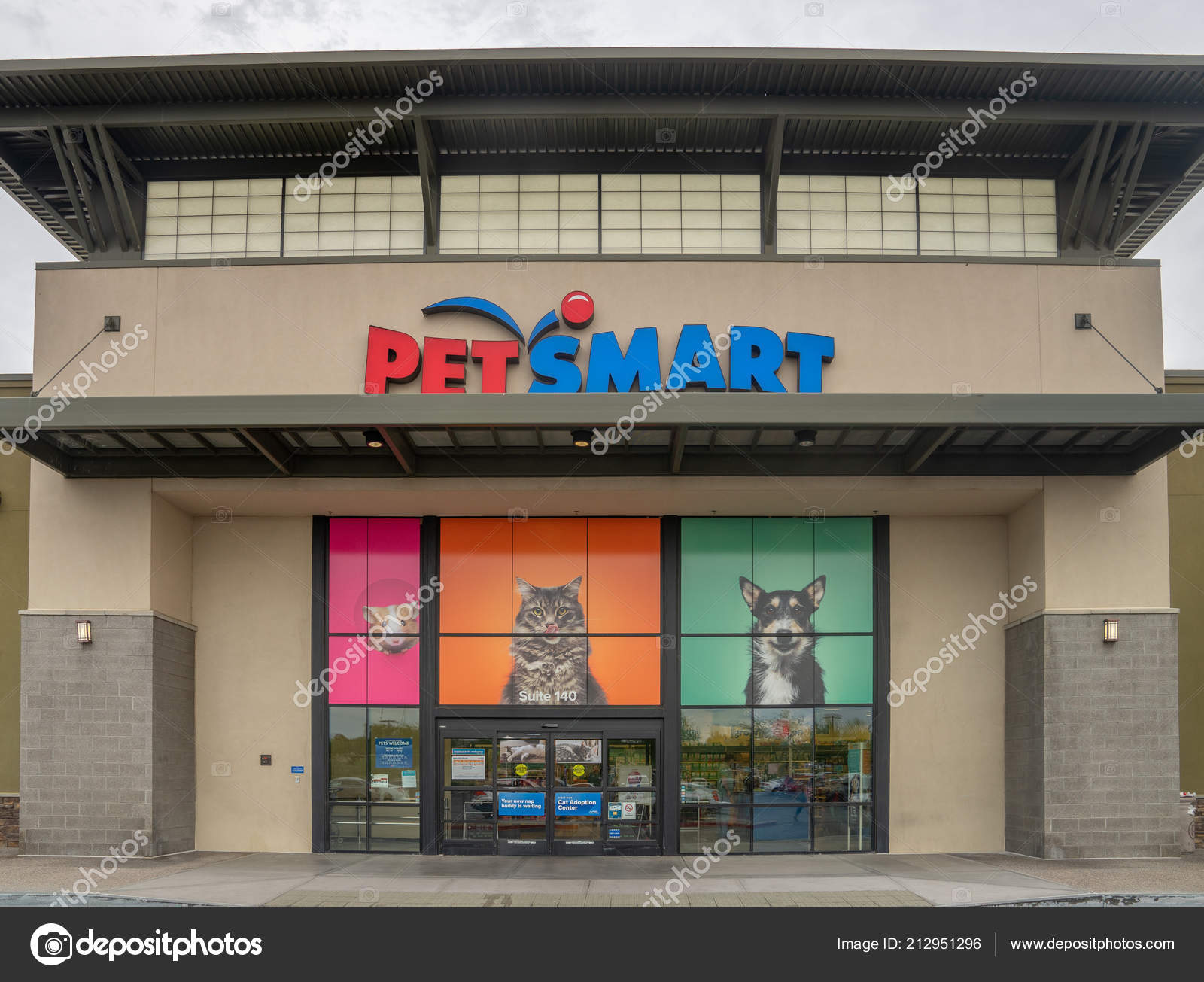 Petsmart Storefront