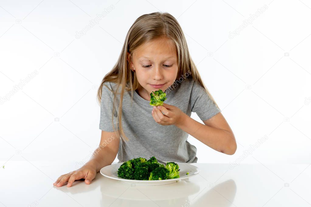 Nutrición y hábitos alimenticios saludables para los niños concepto de ...