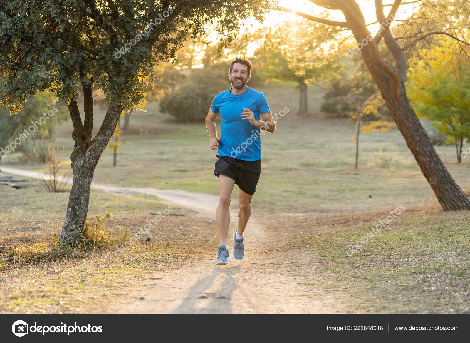 Happy Runner Sportswear Running Training Marathon Park Sunset Beautiful ...