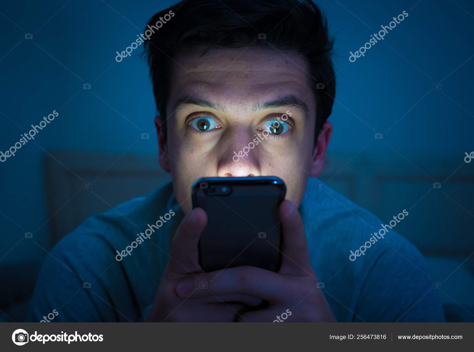 Smartphones Texting Addiction