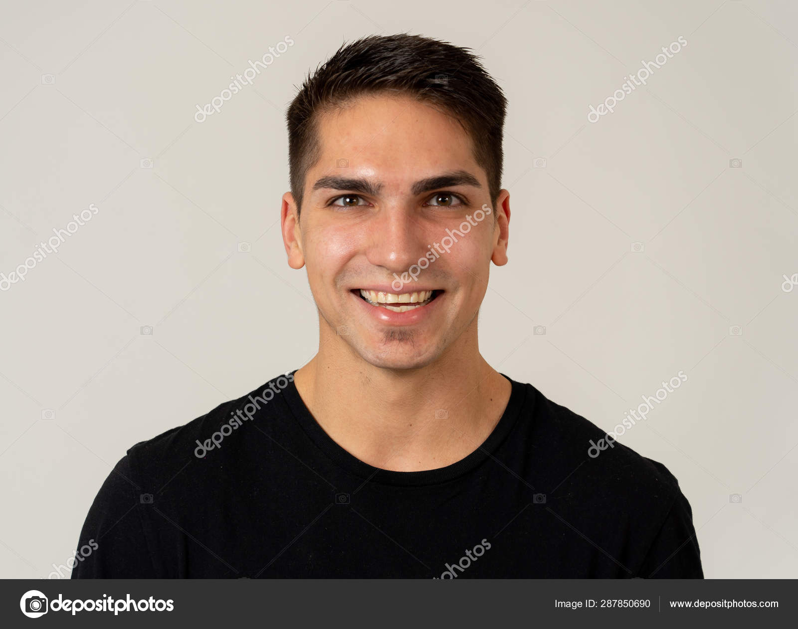 Human Smiling Face Images