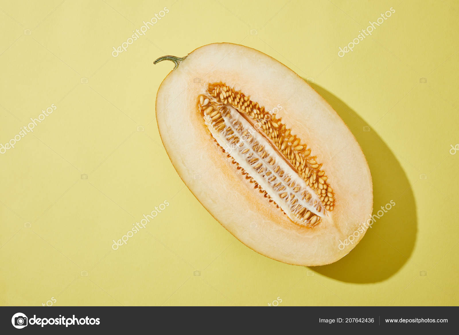 Top View Fresh Ripe Halved Melon Yellow Background — Free Stock Photo ...