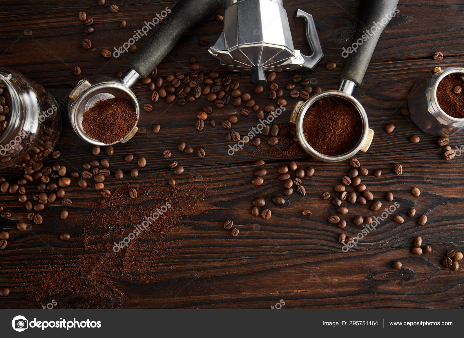 Top View Geyser Coffee Maker Portafilters Glass Jar Dark Wooden — Stock ...