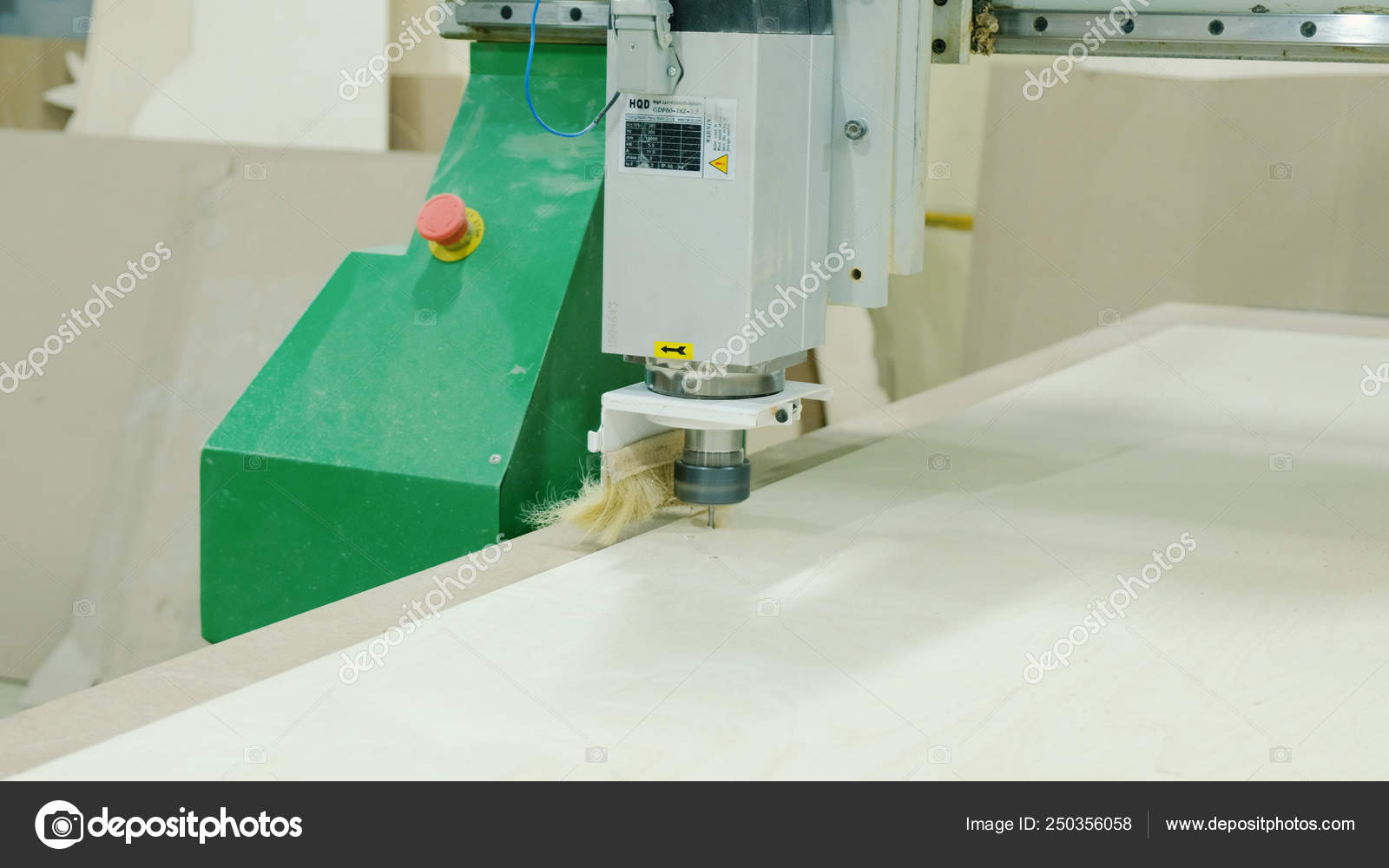 Modern woodworking machine with CNC, milling woodworking lathe machine ...