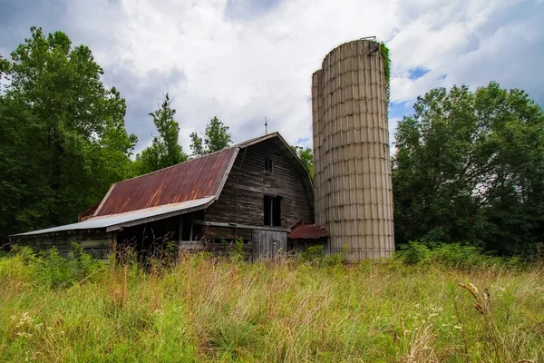 Farm silo Stock Photos, Royalty Free Farm silo Images | Depositphotos