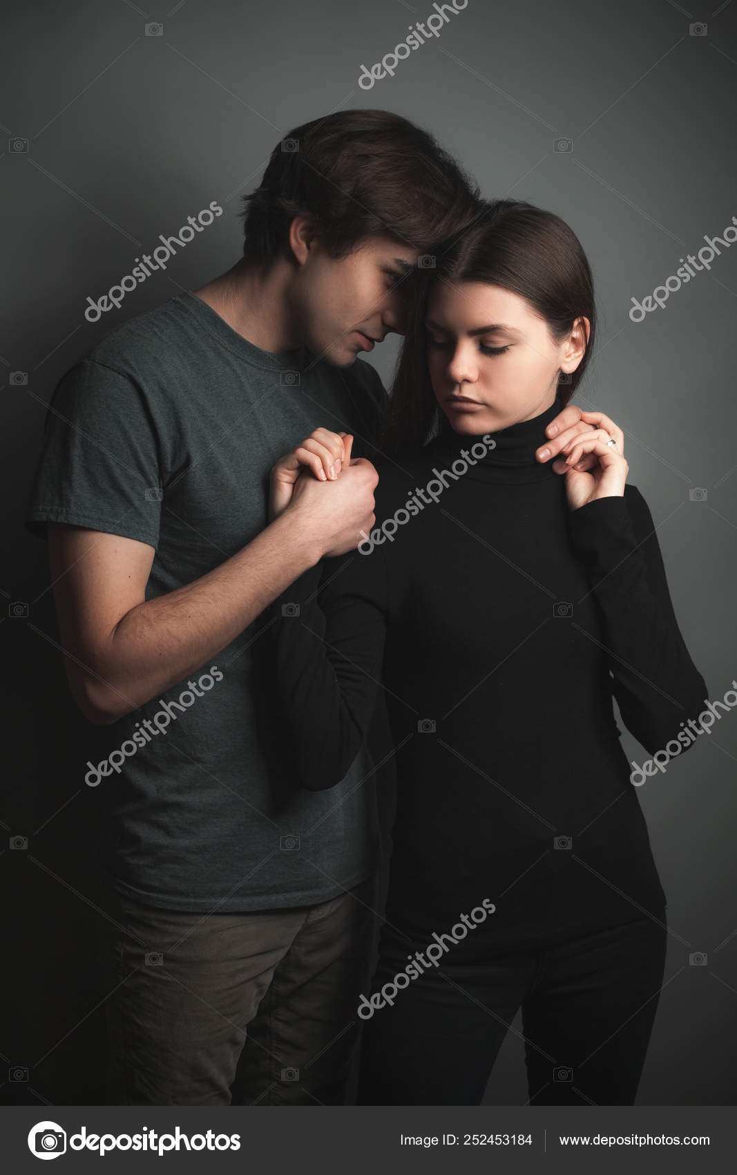 Couple Love Gray Background Stock Photo by ©Dima_Aslanian 252453184