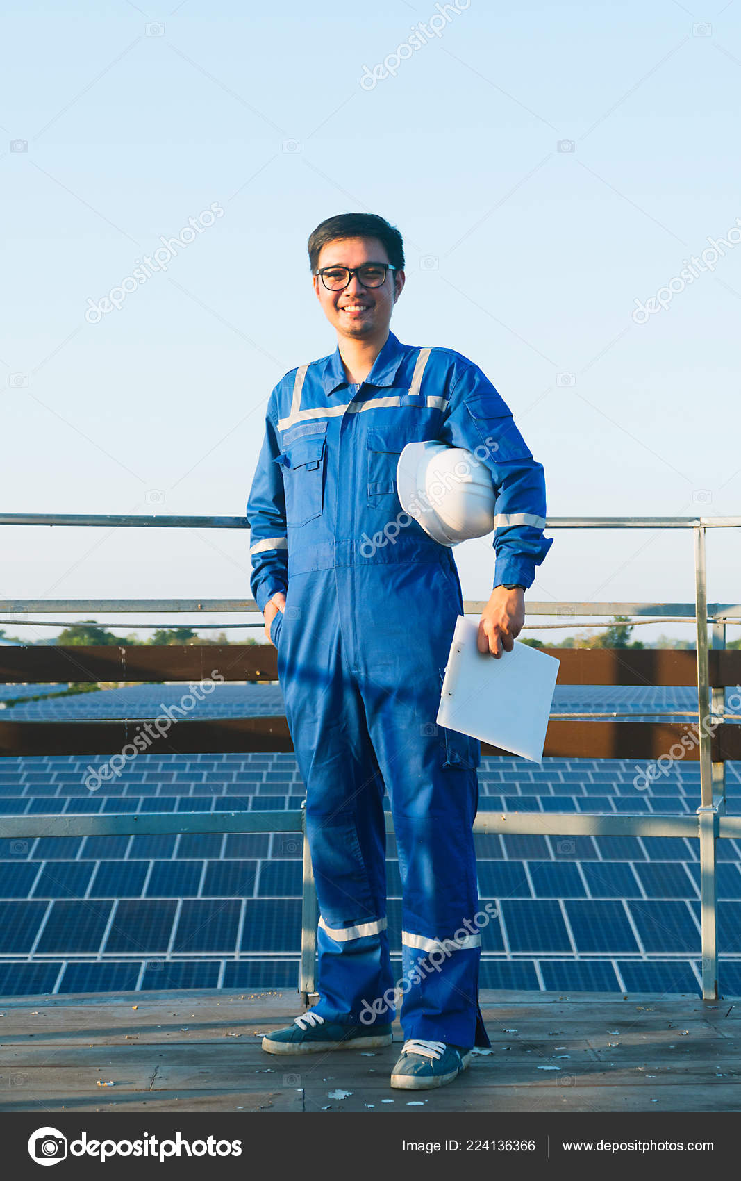 Operation Maintenance Solar Power Plant Engineering Team Working ...