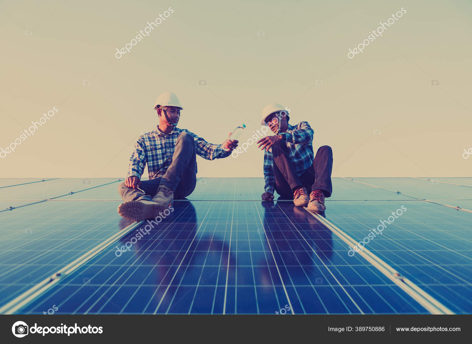 Labor Working Solar Rooftop Engineering Solar Industry — Stock Photo ...
