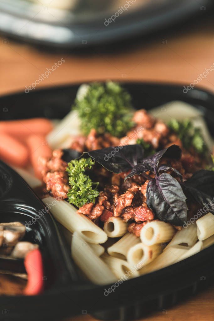 Recogida de cajas de papel de aluminio para llevar con alimentos ...