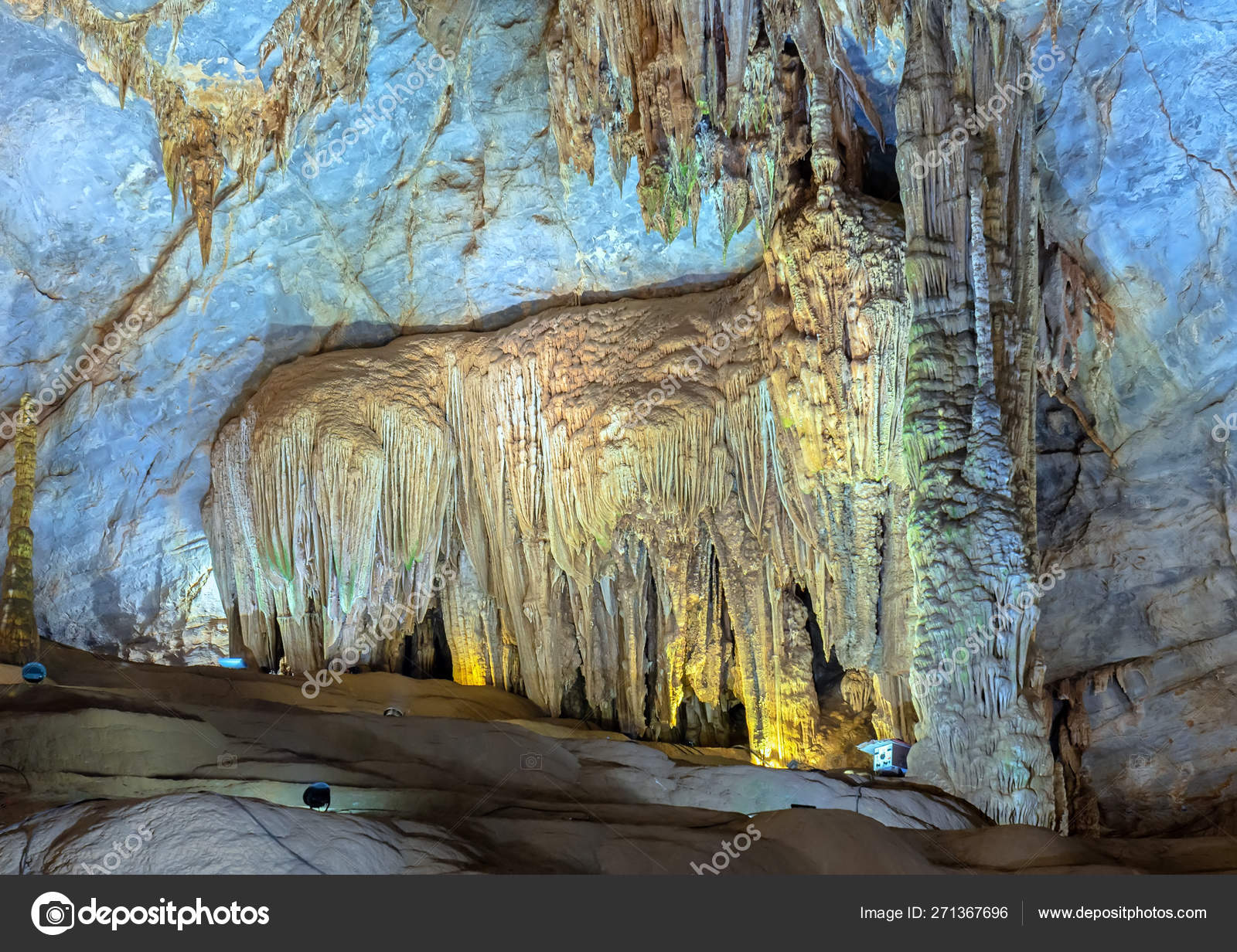 Cave Shaped Limestone Geological Formations Beautiful Stalactites ...